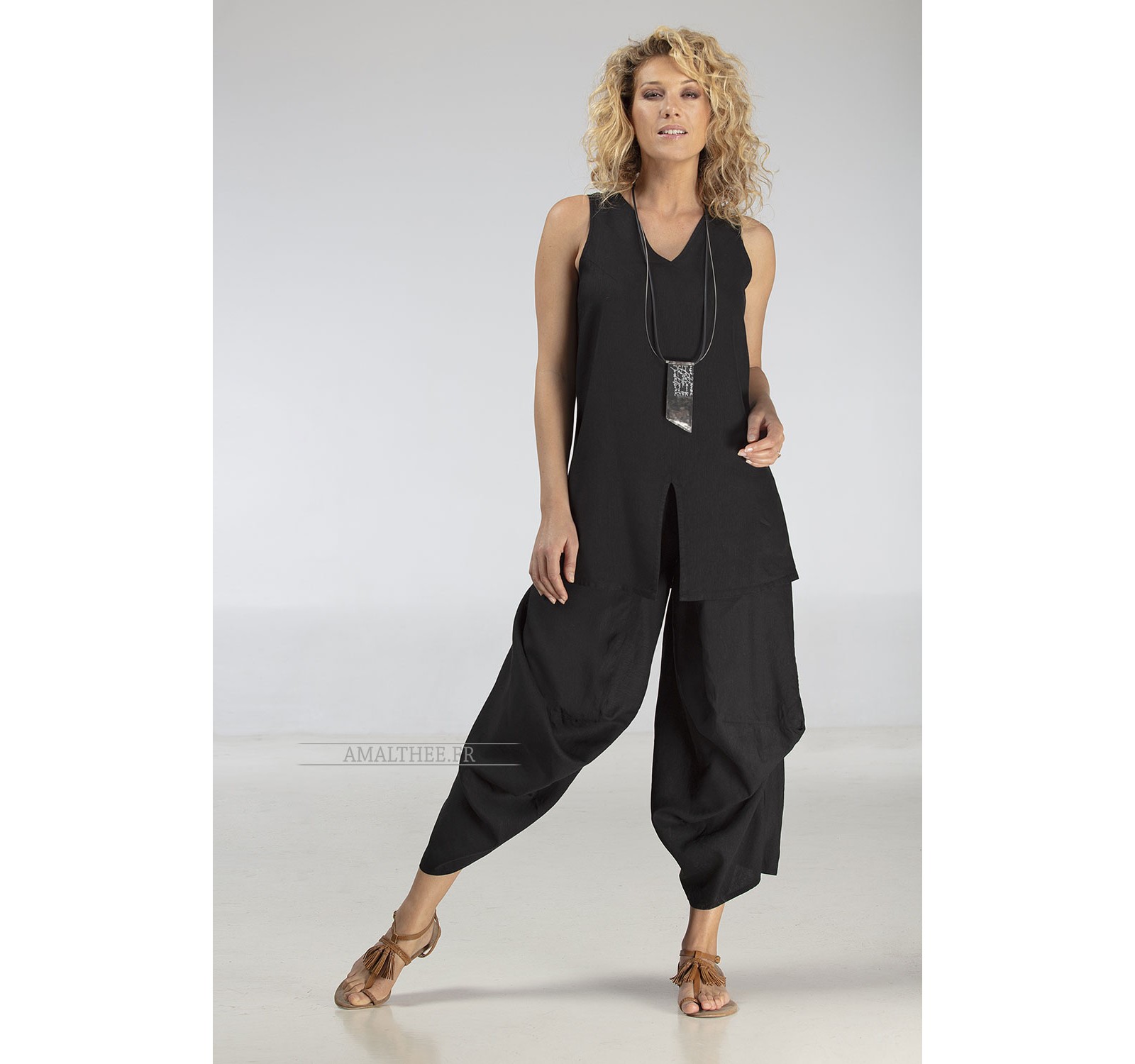 Funky drape legs black pant with assorted top